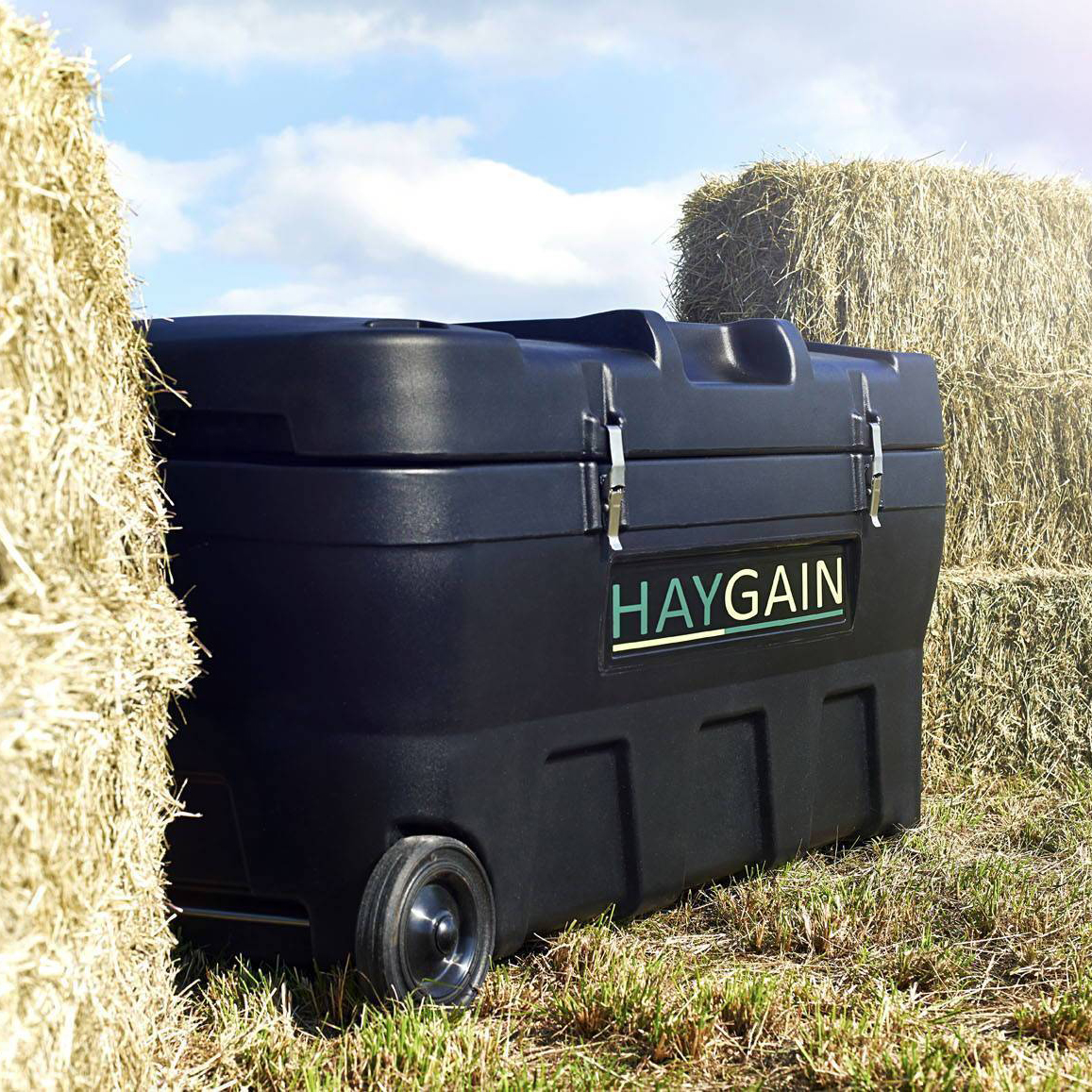 Best Feeding Solutions - Hay Feeders, Wall Feeders & More