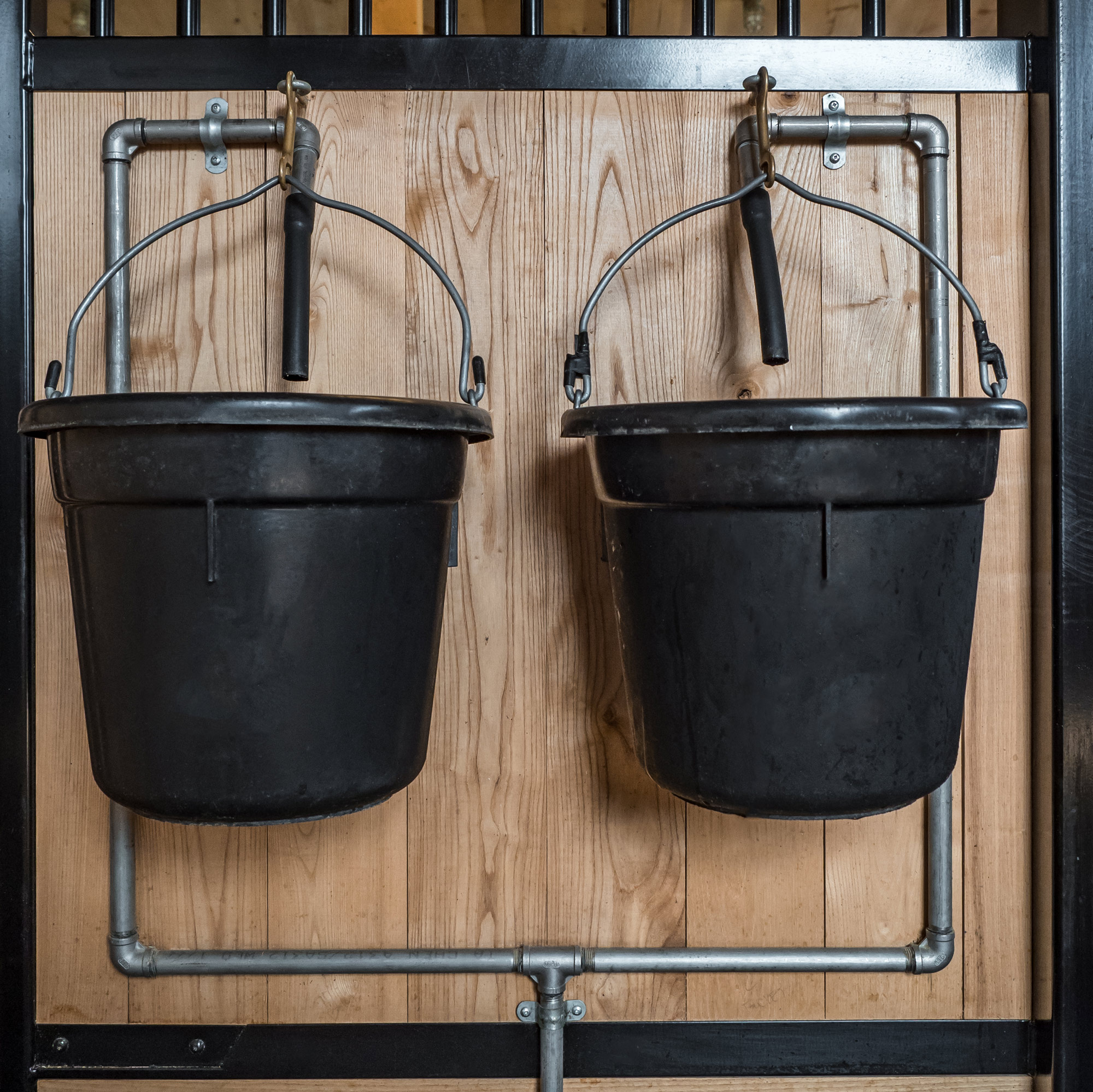 Top-Quality Watering Solutions - Keep Your Horse Hydrated